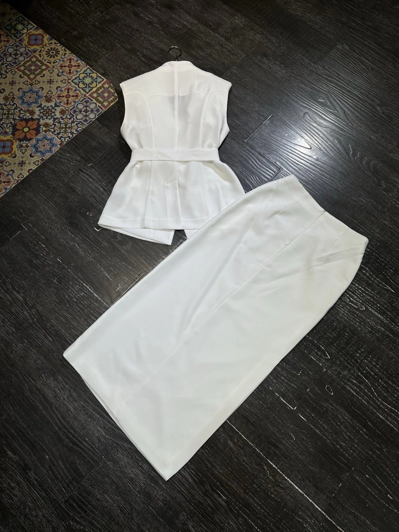 Bargain Chanel Dress Suits