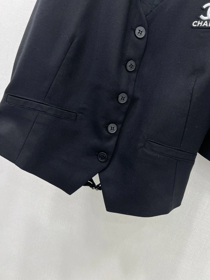 Top mirror Chanel Dress Suits