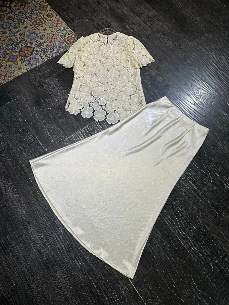 1:1 copy Chanel Dress Suits