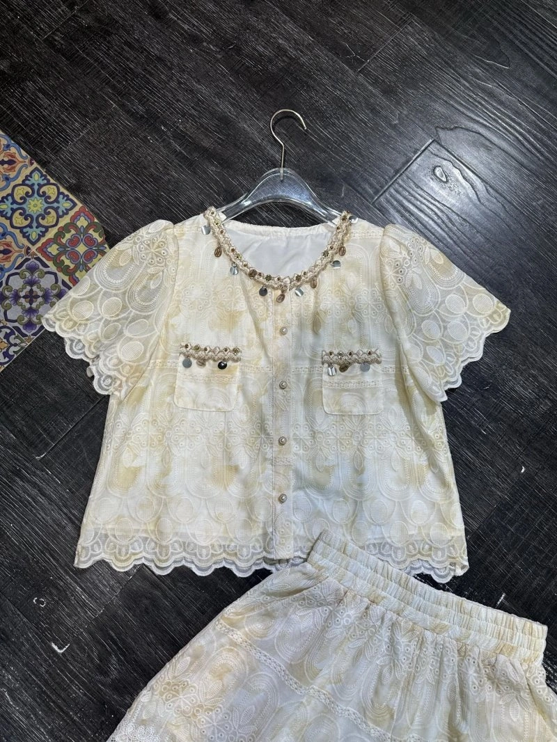 Top mirror Chanel Dress Suits