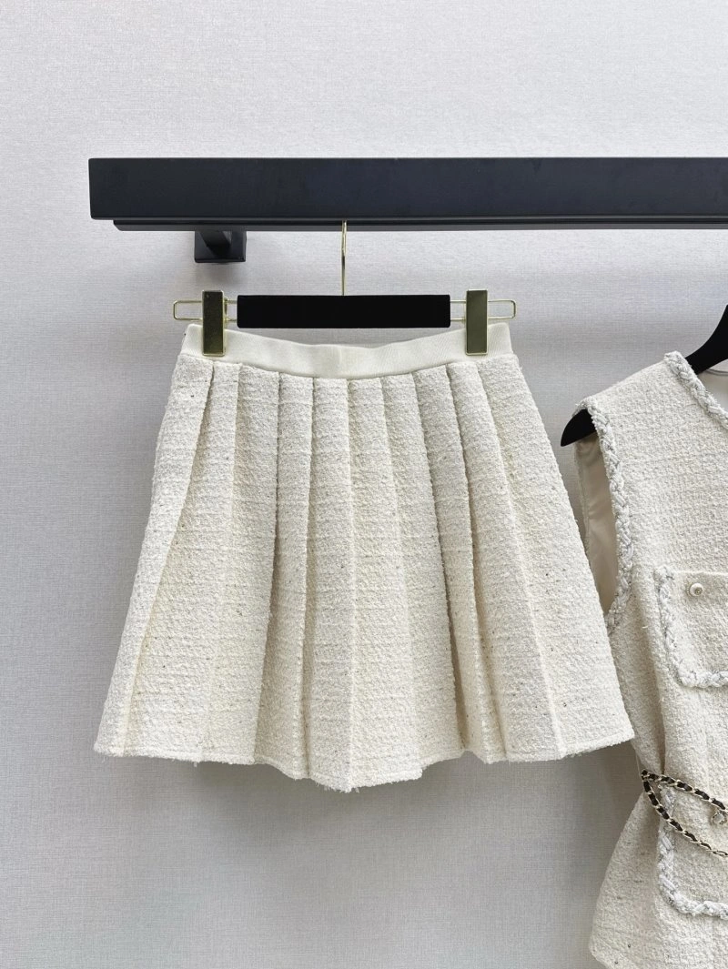Low-cost Chanel Dress Suits
