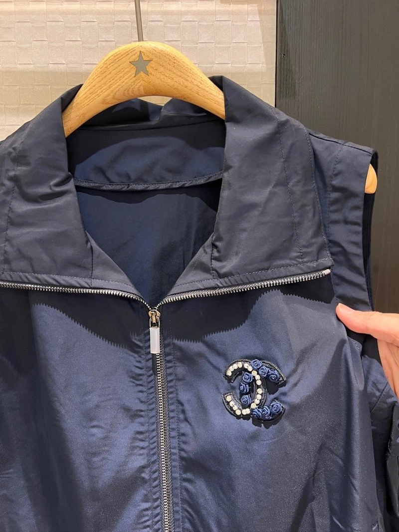 Low-cost Chanel Dress Suits