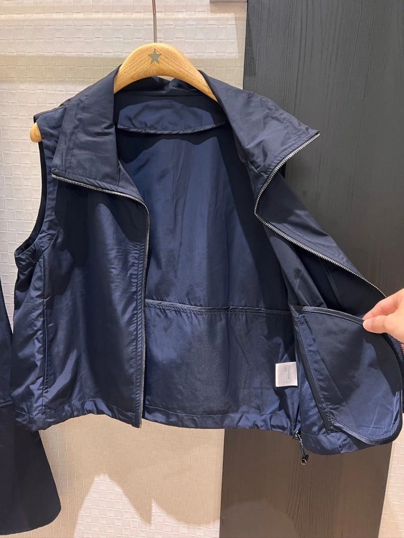 Low-cost Chanel Dress Suits