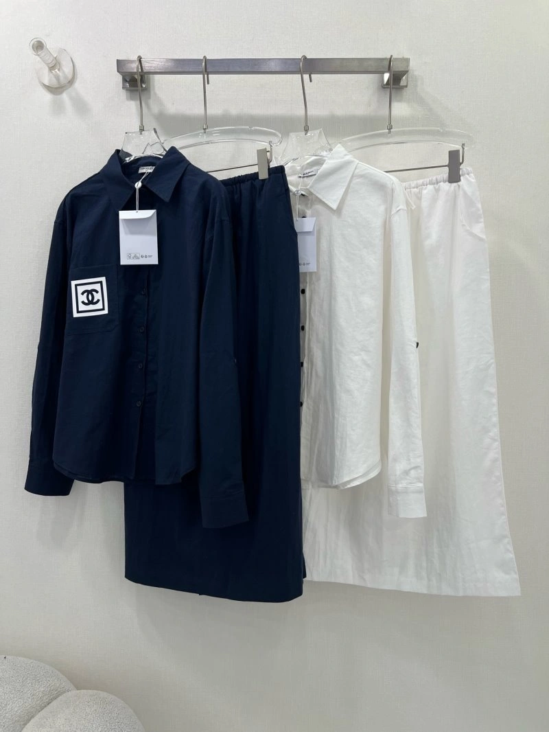 Top mirror Chanel Dress Suits
