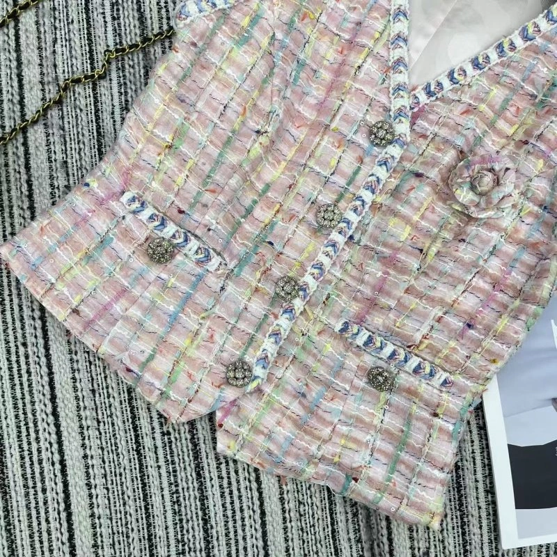 Low-cost Chanel Dress Suits