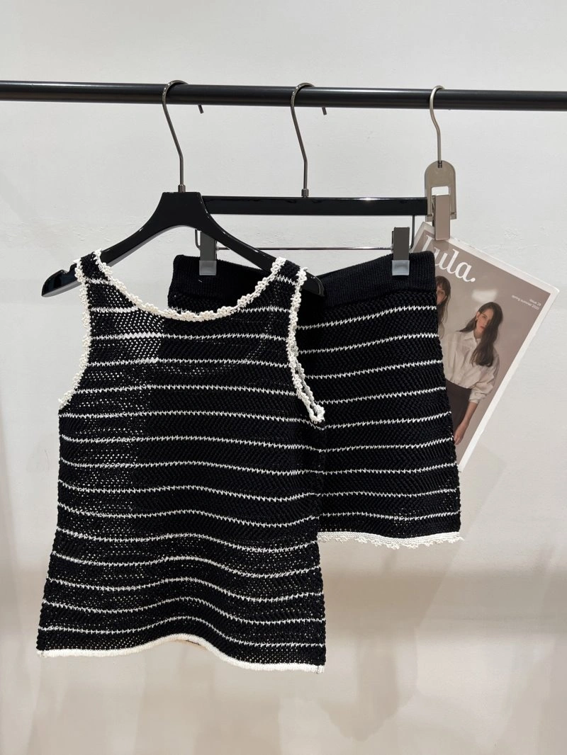 Mirror quality Chanel Dress Suits