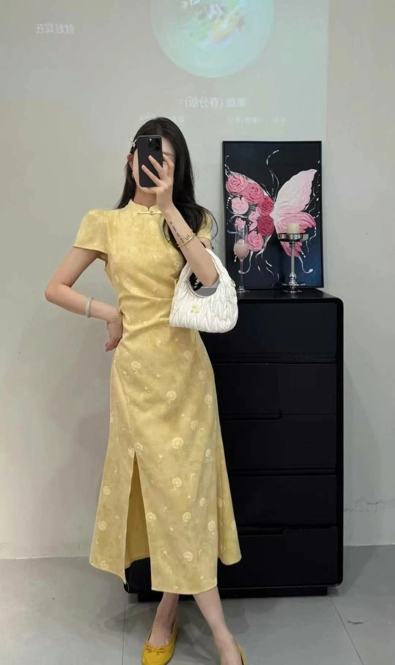 Low-cost Chanel Dress