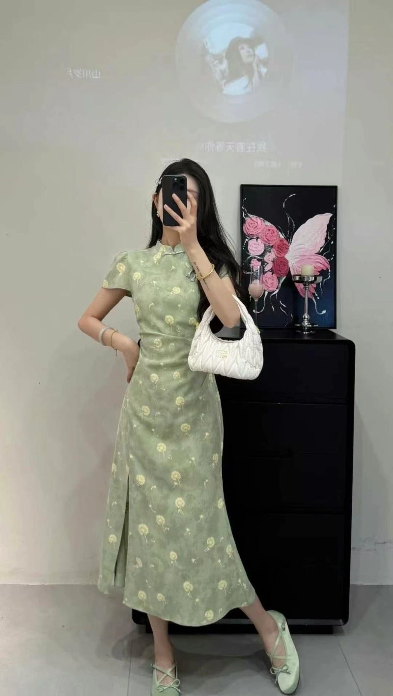 Low-cost Chanel Dress