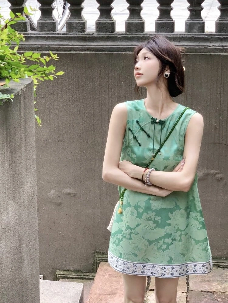 Top mirror Chanel Dress