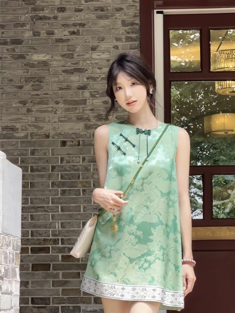 Top mirror Chanel Dress