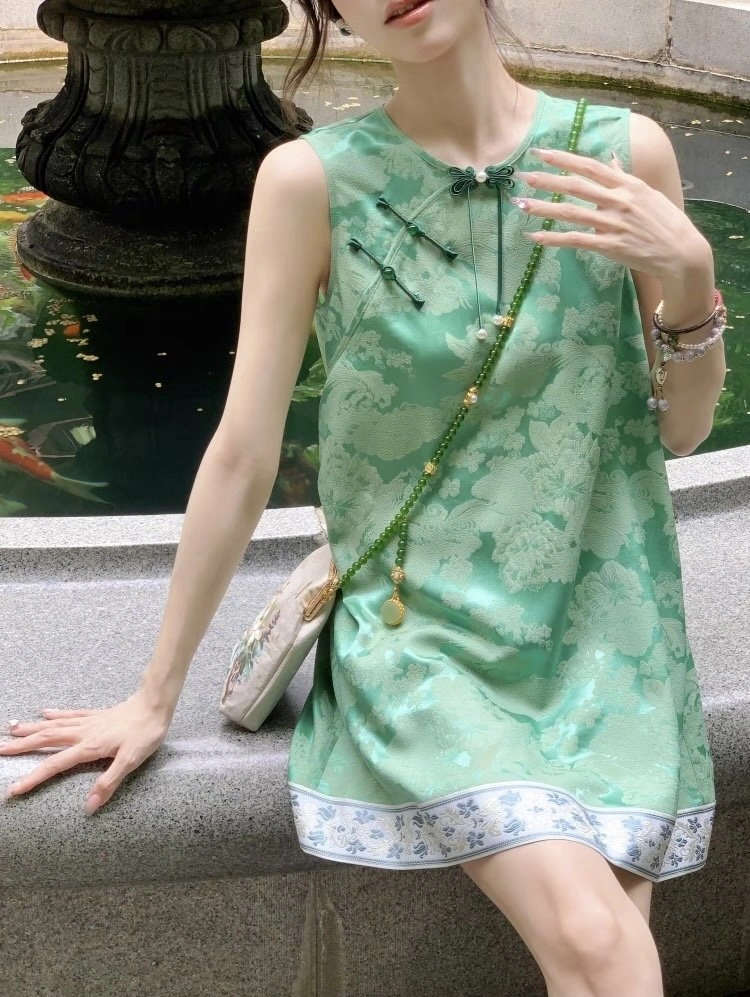 Top mirror Chanel Dress