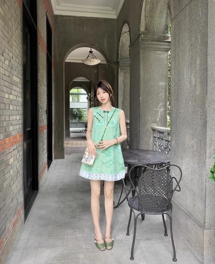 Top mirror Chanel Dress