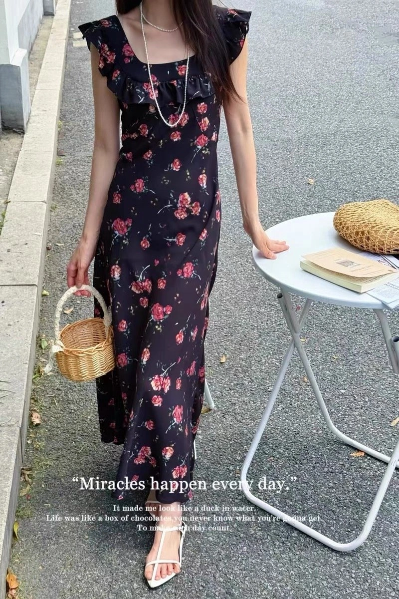 Low-cost Chanel Dress