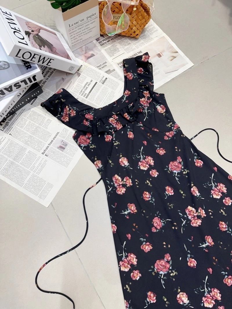 Low-cost Chanel Dress