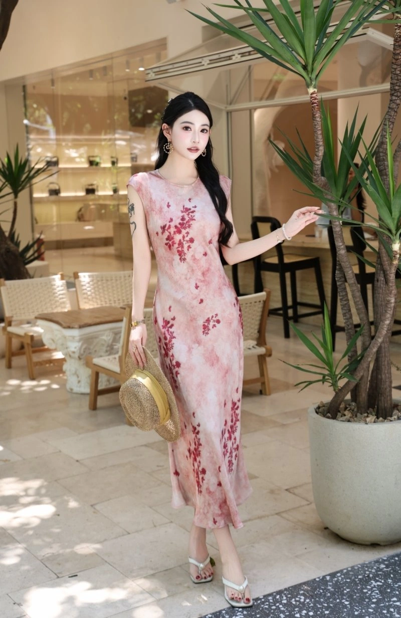 Accurate model Chanel Dress