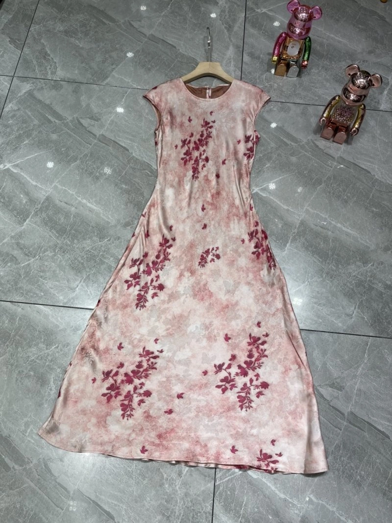 Accurate model Chanel Dress