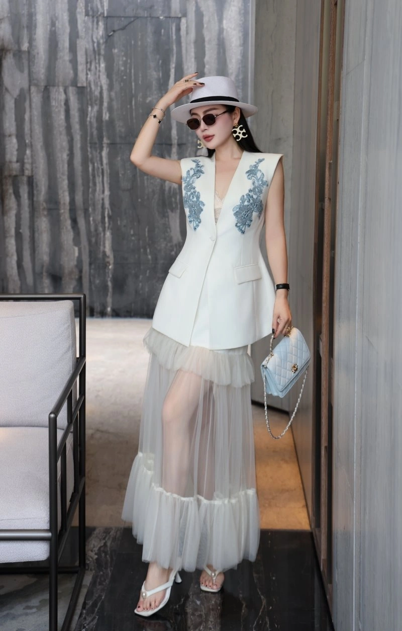 Accurate model Chanel Dress