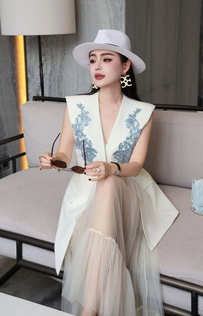 Accurate model Chanel Dress
