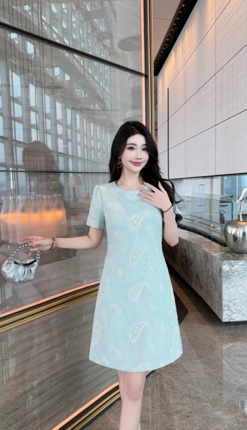 Low-cost Chanel Dress