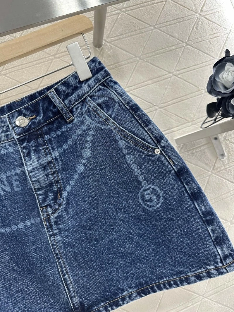 Low-cost Chanel Dress