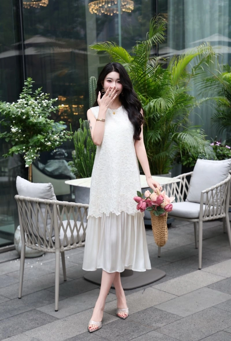 Exact replica Chanel Dress