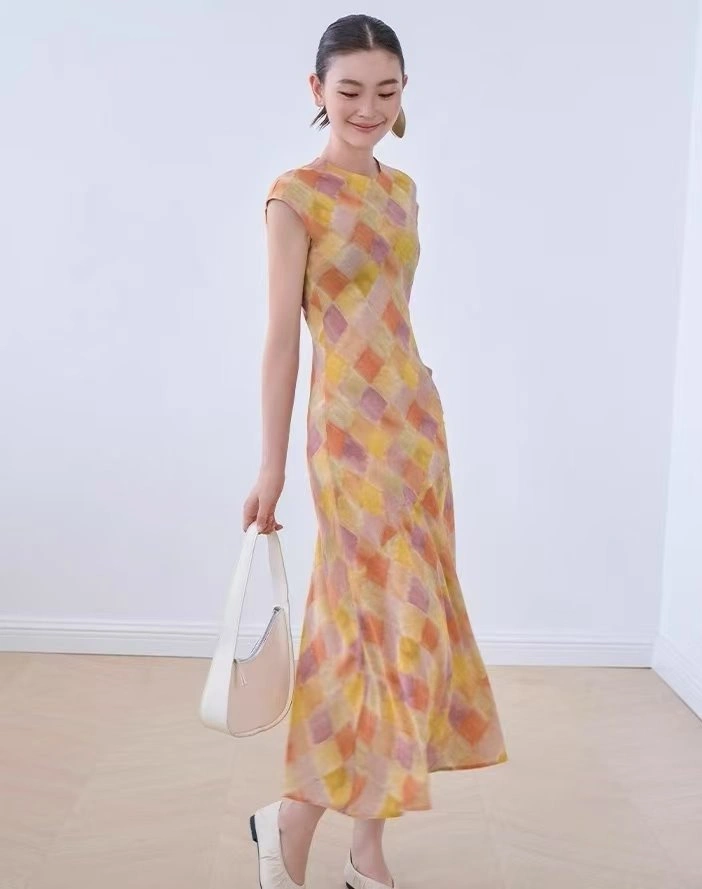 Low-cost Chanel Dress