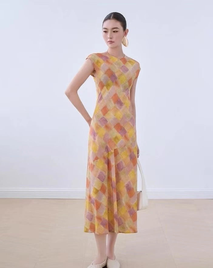 Low-cost Chanel Dress