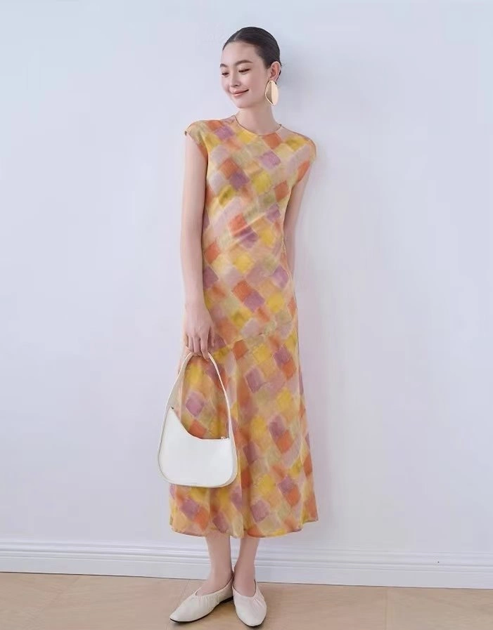 Low-cost Chanel Dress