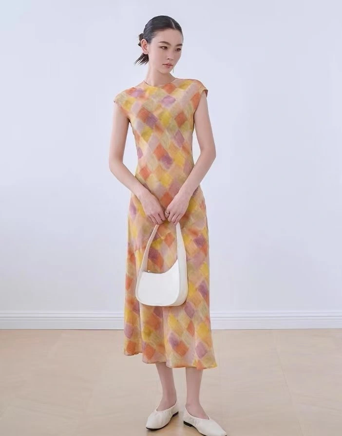 Low-cost Chanel Dress