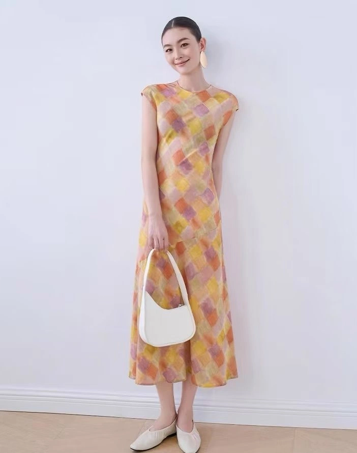 Low-cost Chanel Dress