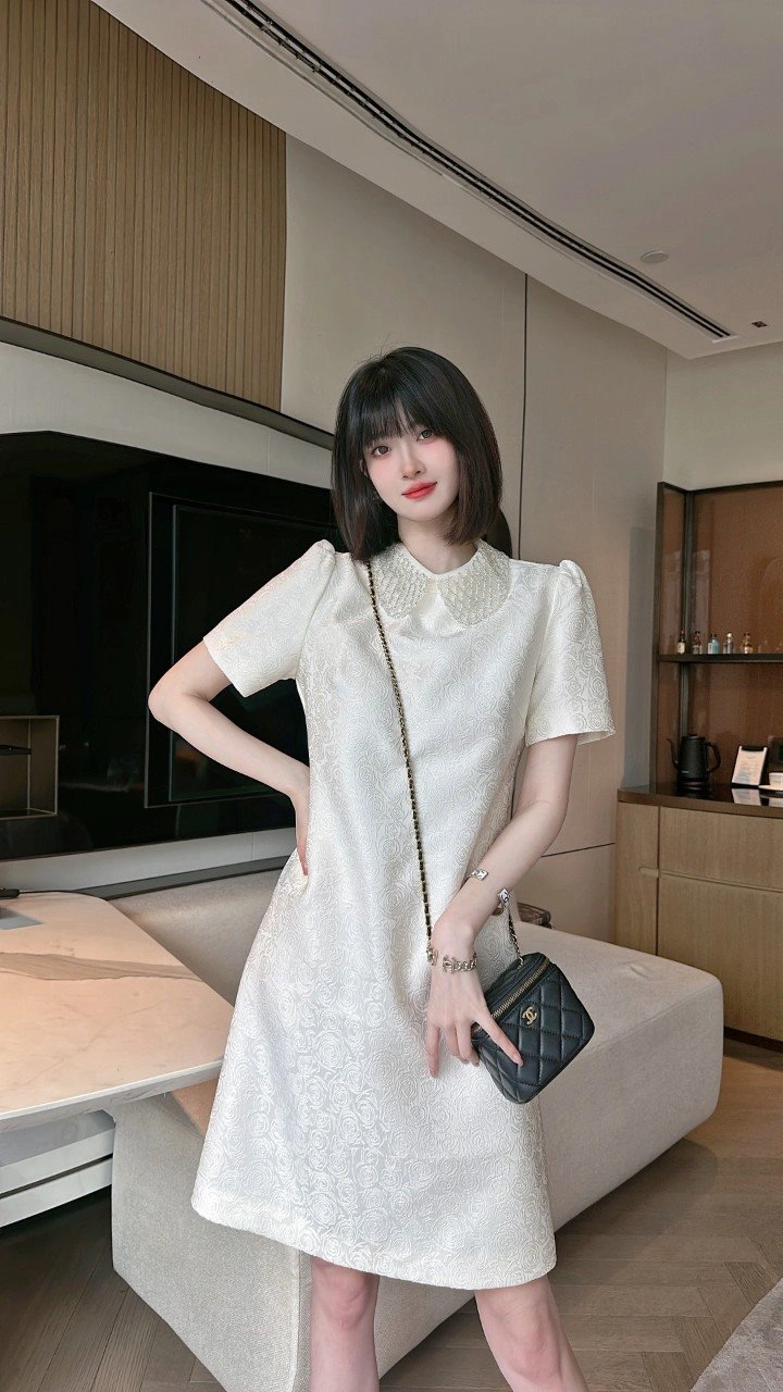 Low-cost Chanel Dress