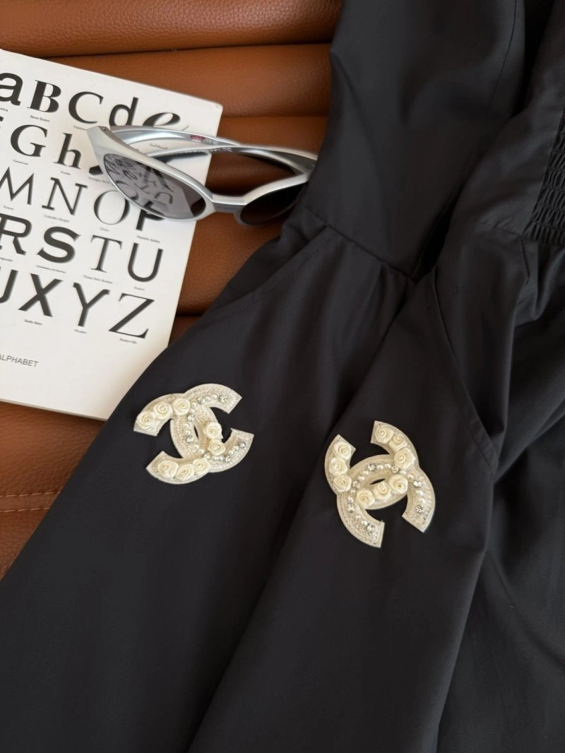 Top match Chanel Dress