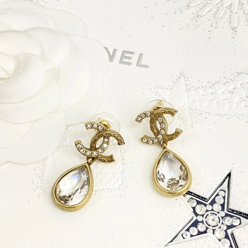 Top match Chanel Earrings