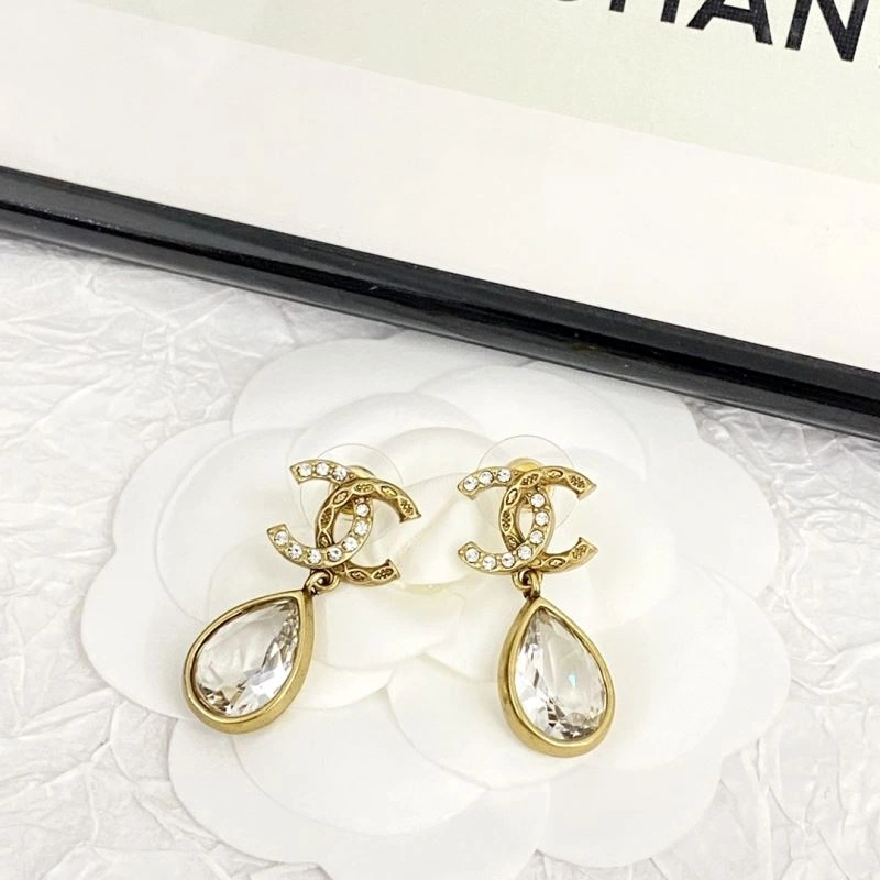 Top match Chanel Earrings