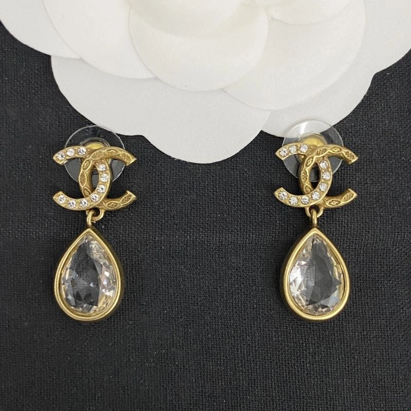 Top match Chanel Earrings