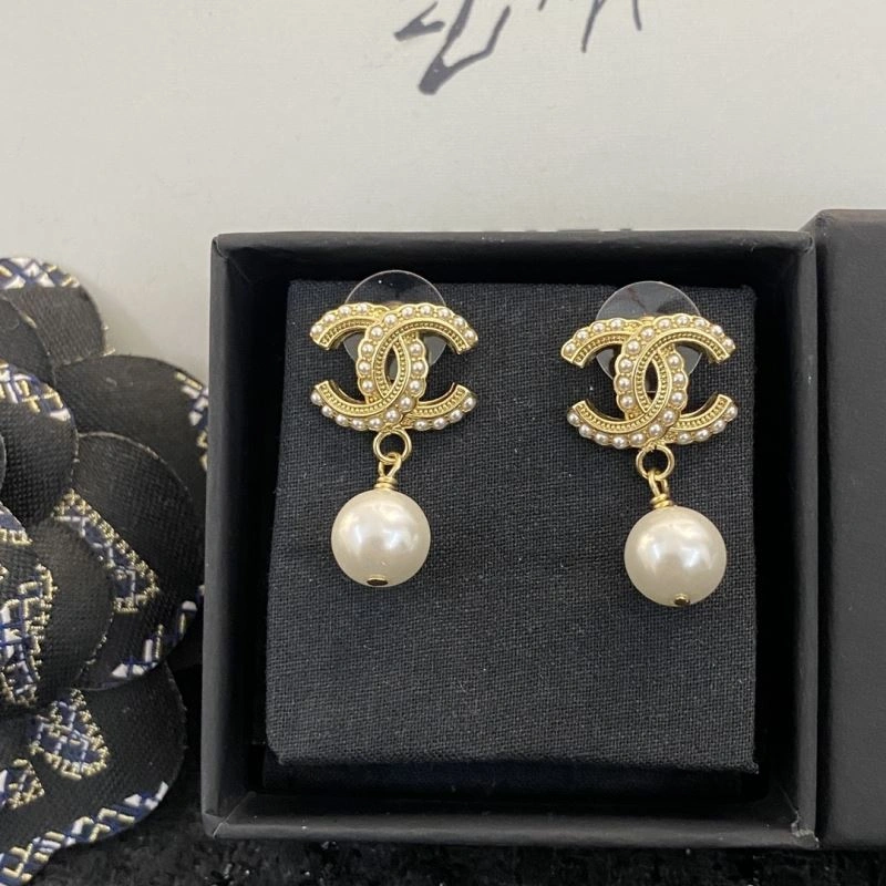 Low-cost Chanel Earrings
