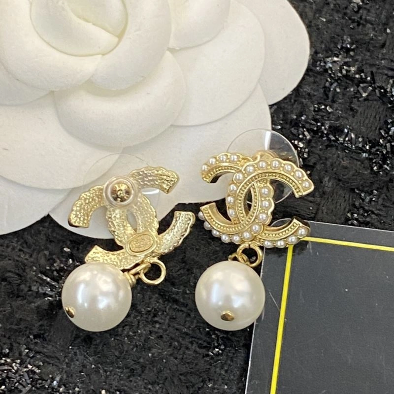 Low-cost Chanel Earrings