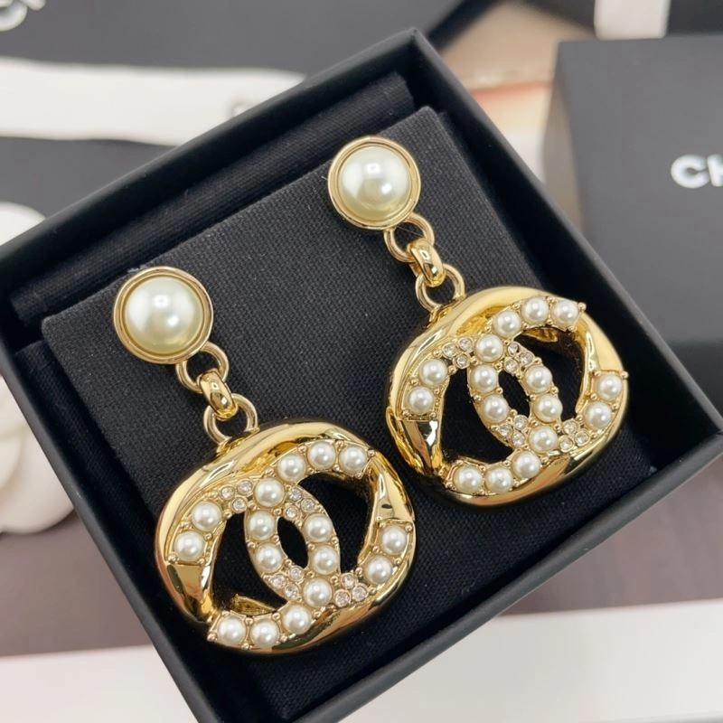 Top match Chanel Earrings