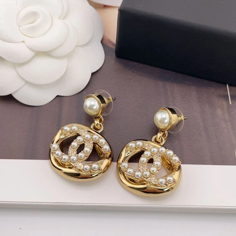 Top match Chanel Earrings