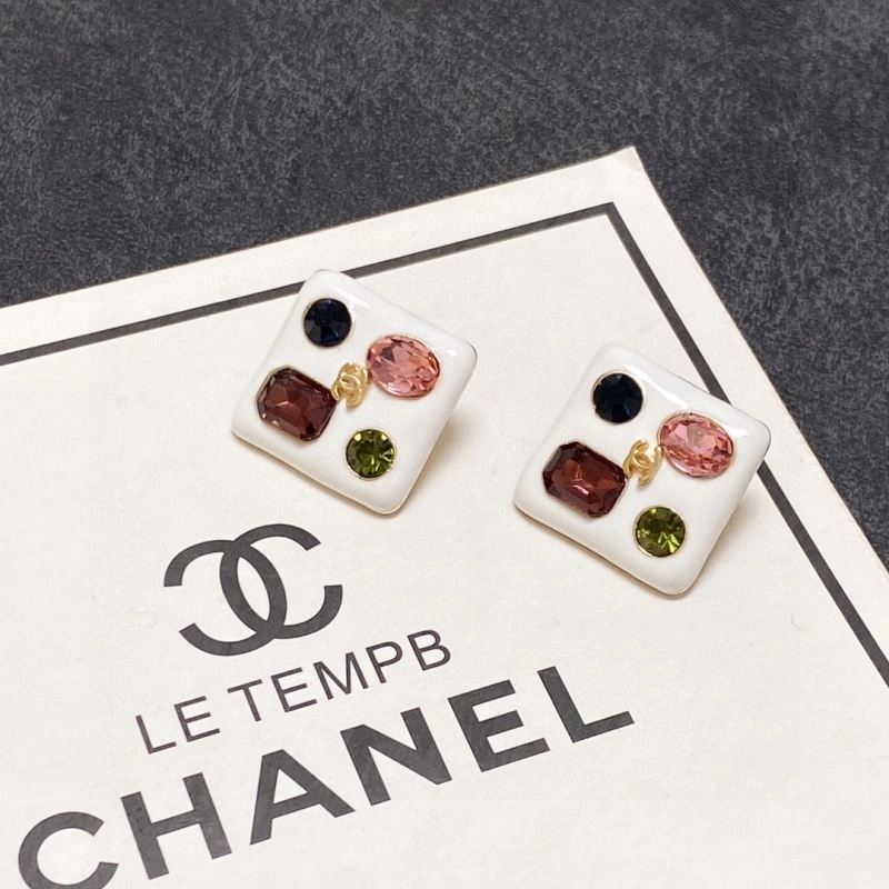 Top match Chanel Earrings