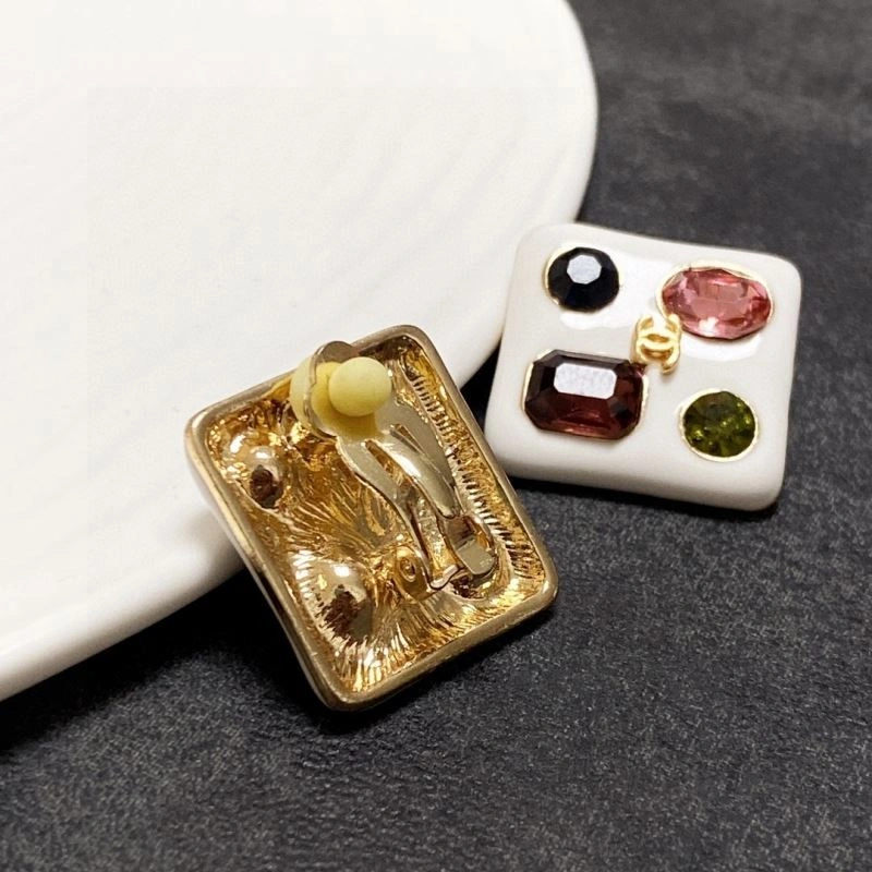 Top match Chanel Earrings