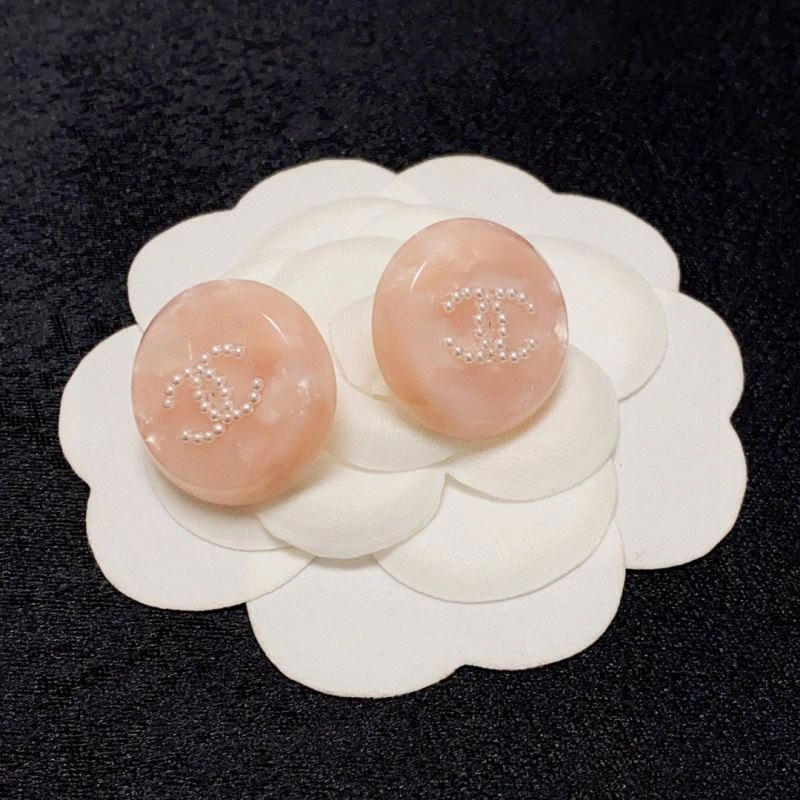 Top match Chanel Earrings