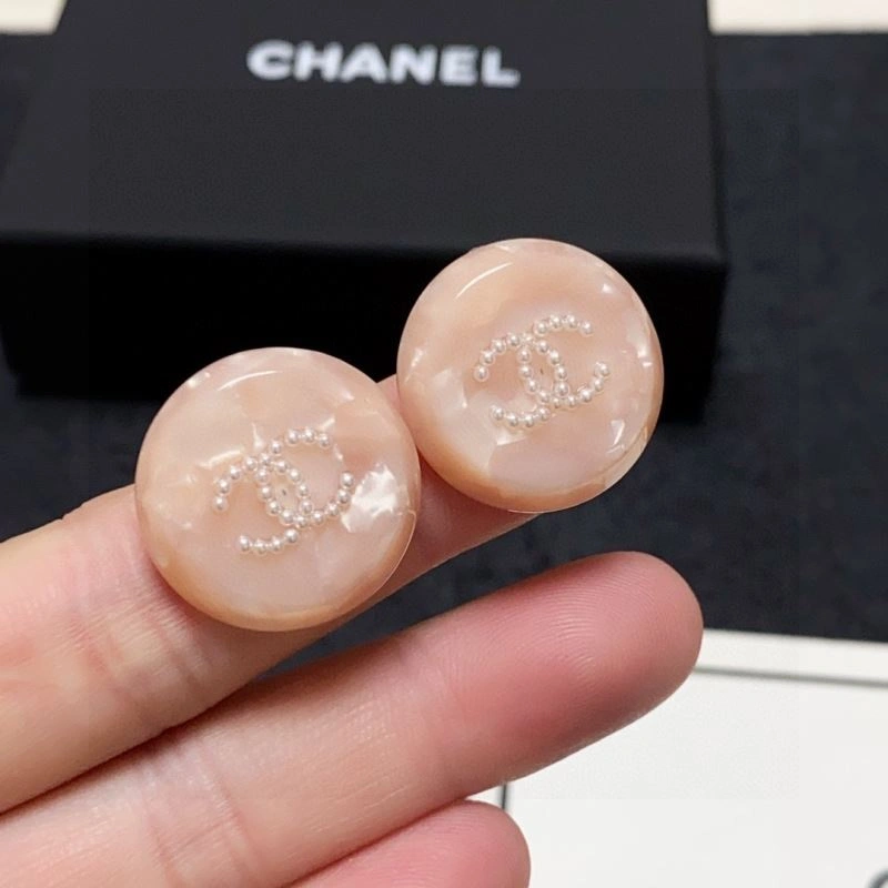 Top match Chanel Earrings