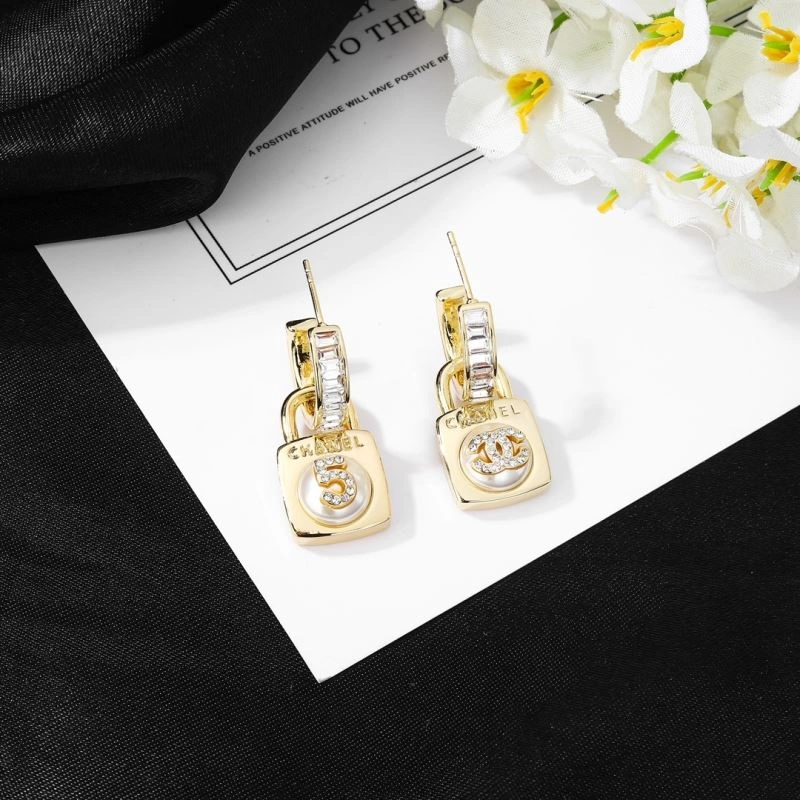 Low-cost Chanel Earrings