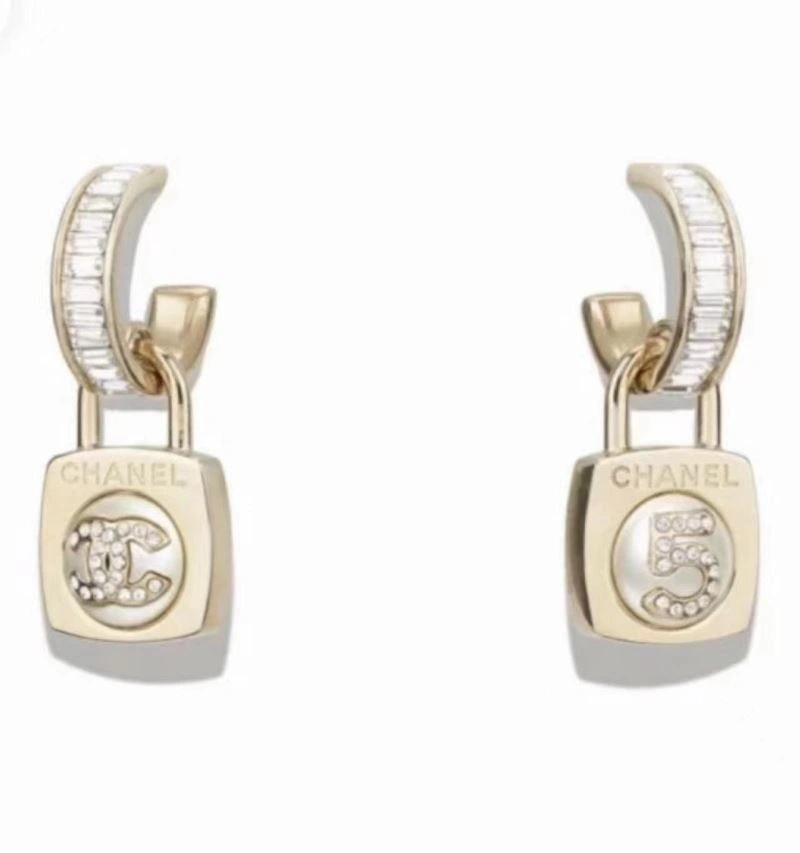 Low-cost Chanel Earrings