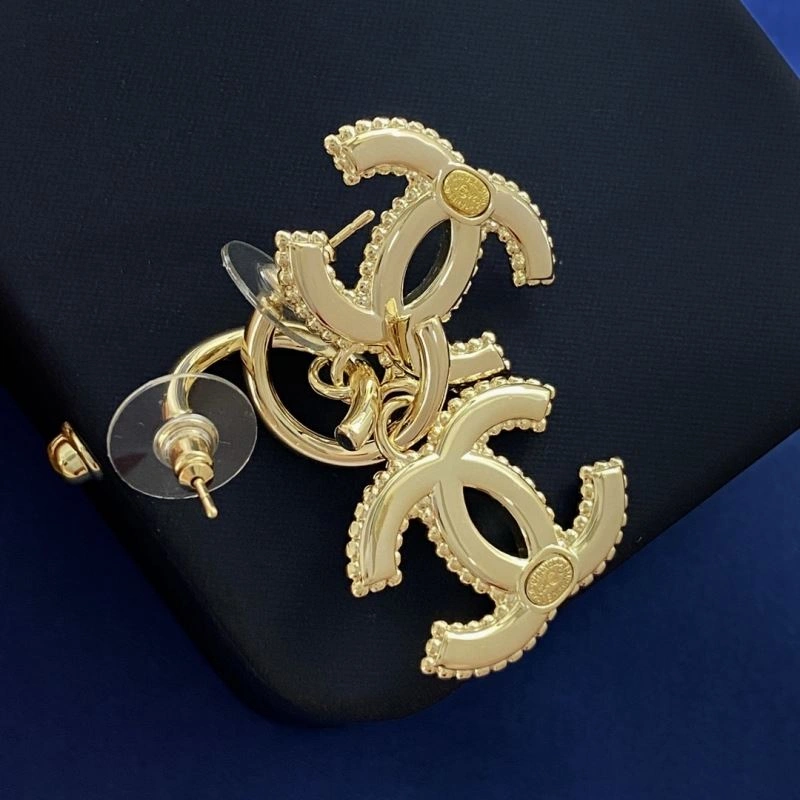 Top mirror Chanel Earrings