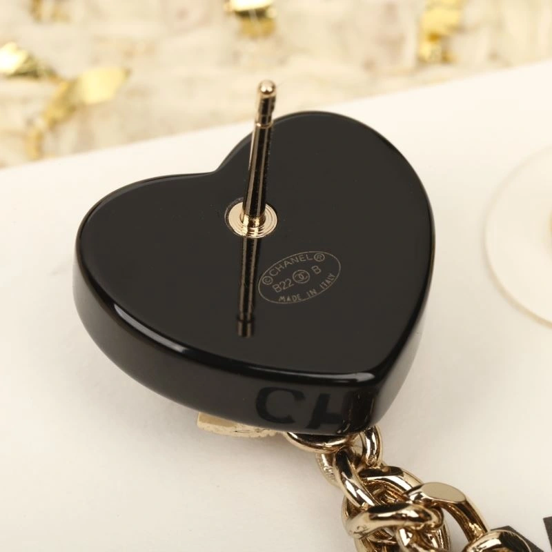 Top mirror Chanel Earrings