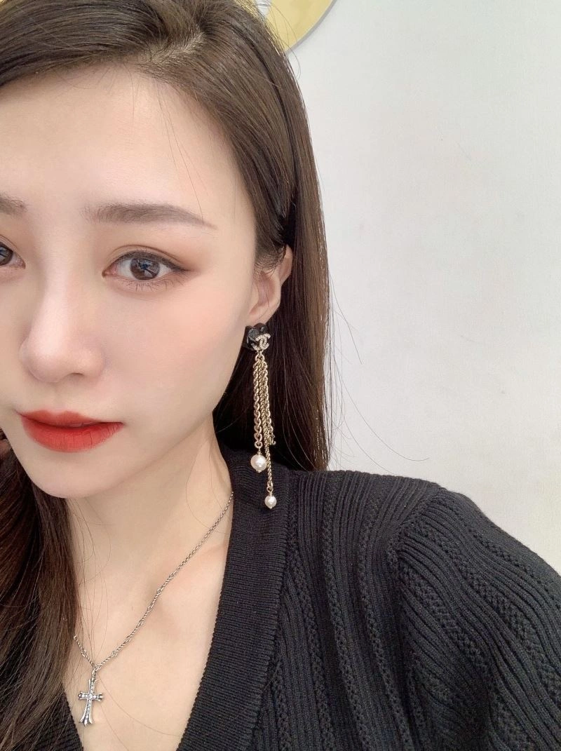 Top mirror Chanel Earrings