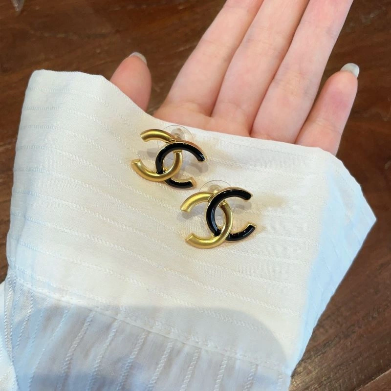 Top mirror Chanel Earrings