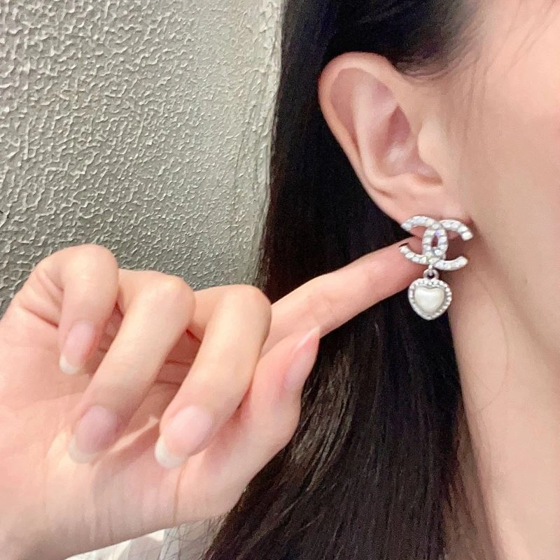 Accurate model Chanel Earrings